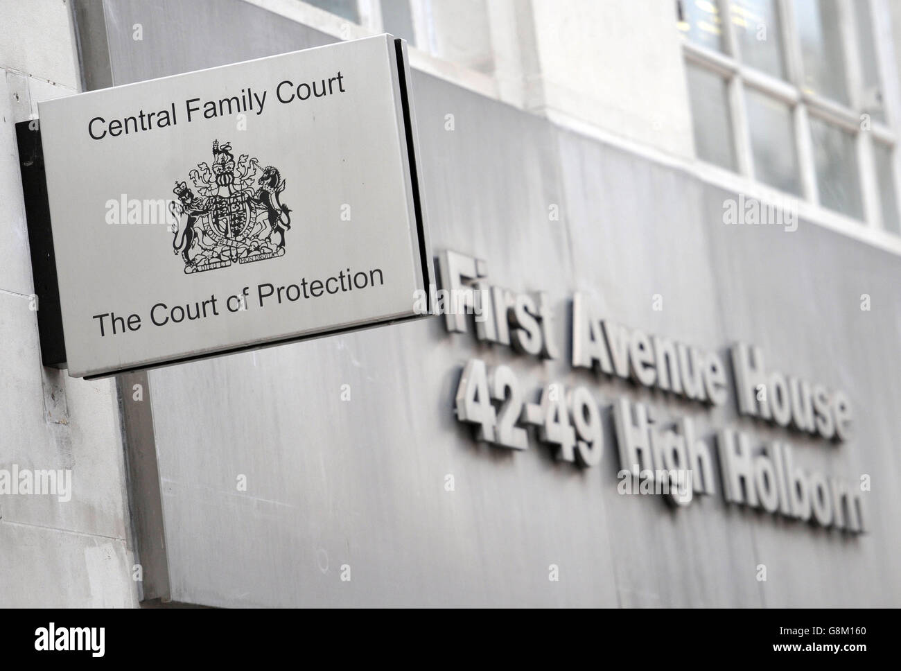 Central family court high holborn hi-res stock photography and images ...