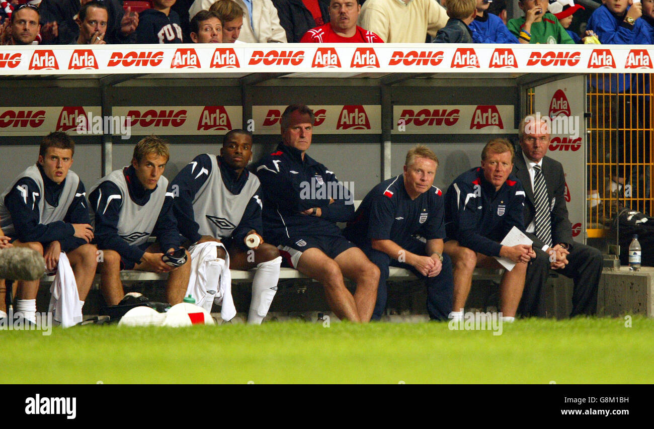 England denmark bench hi-res stock photography and images - Alamy