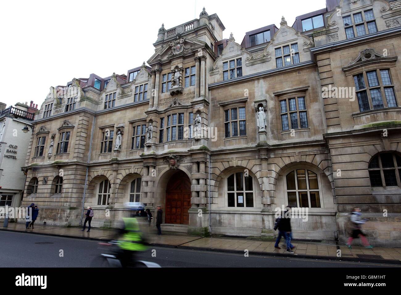Cecil Rhodes statue Stock Photo - Alamy