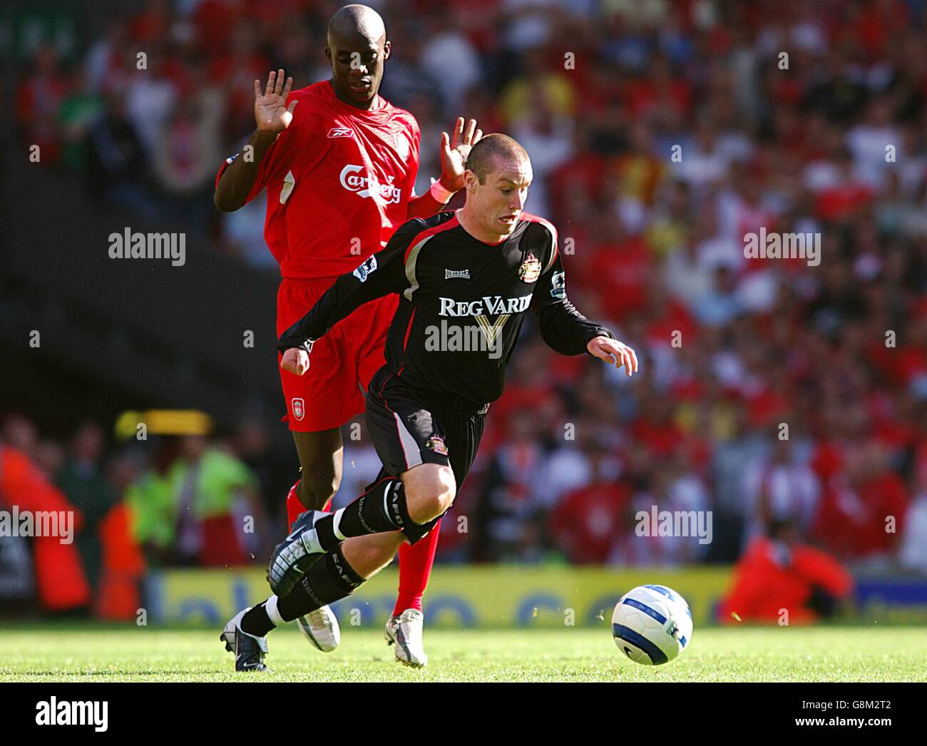 Anfield mohamed sissoko hi-res stock photography and images - Alamy