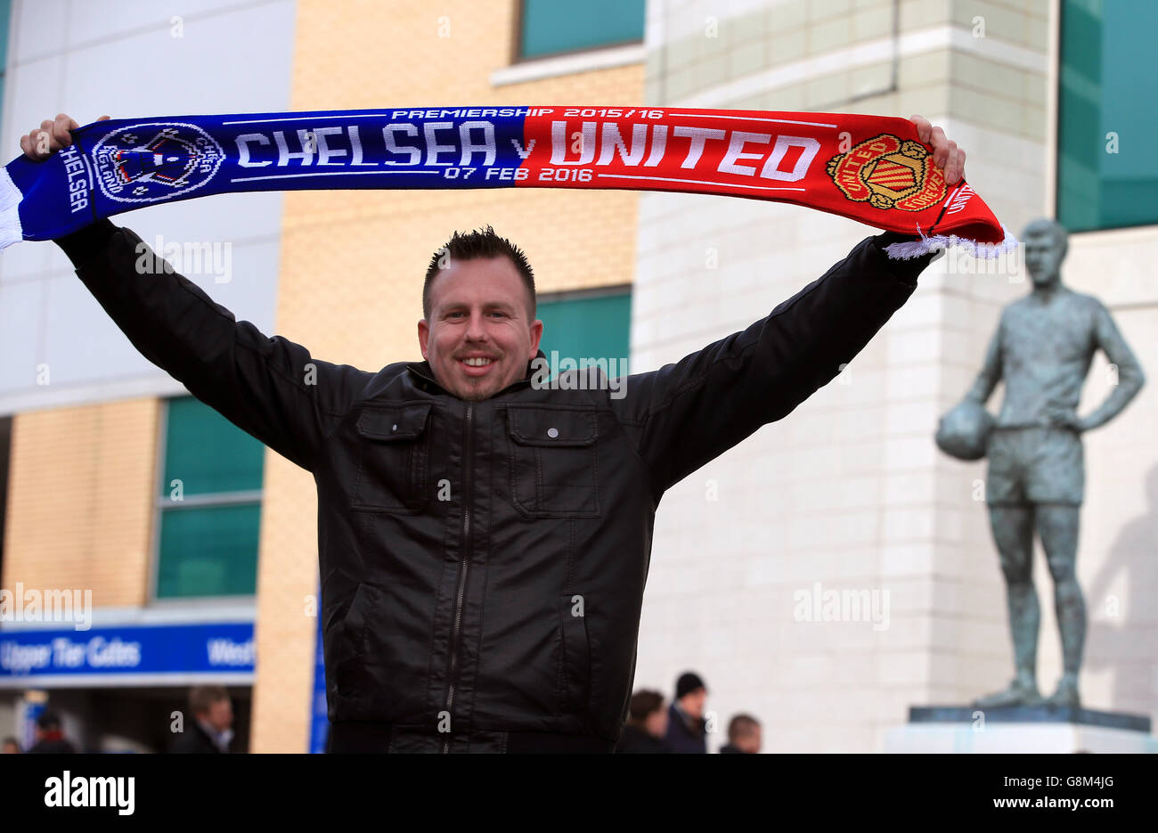 Live football chelsea hi-res stock photography and images - Alamy