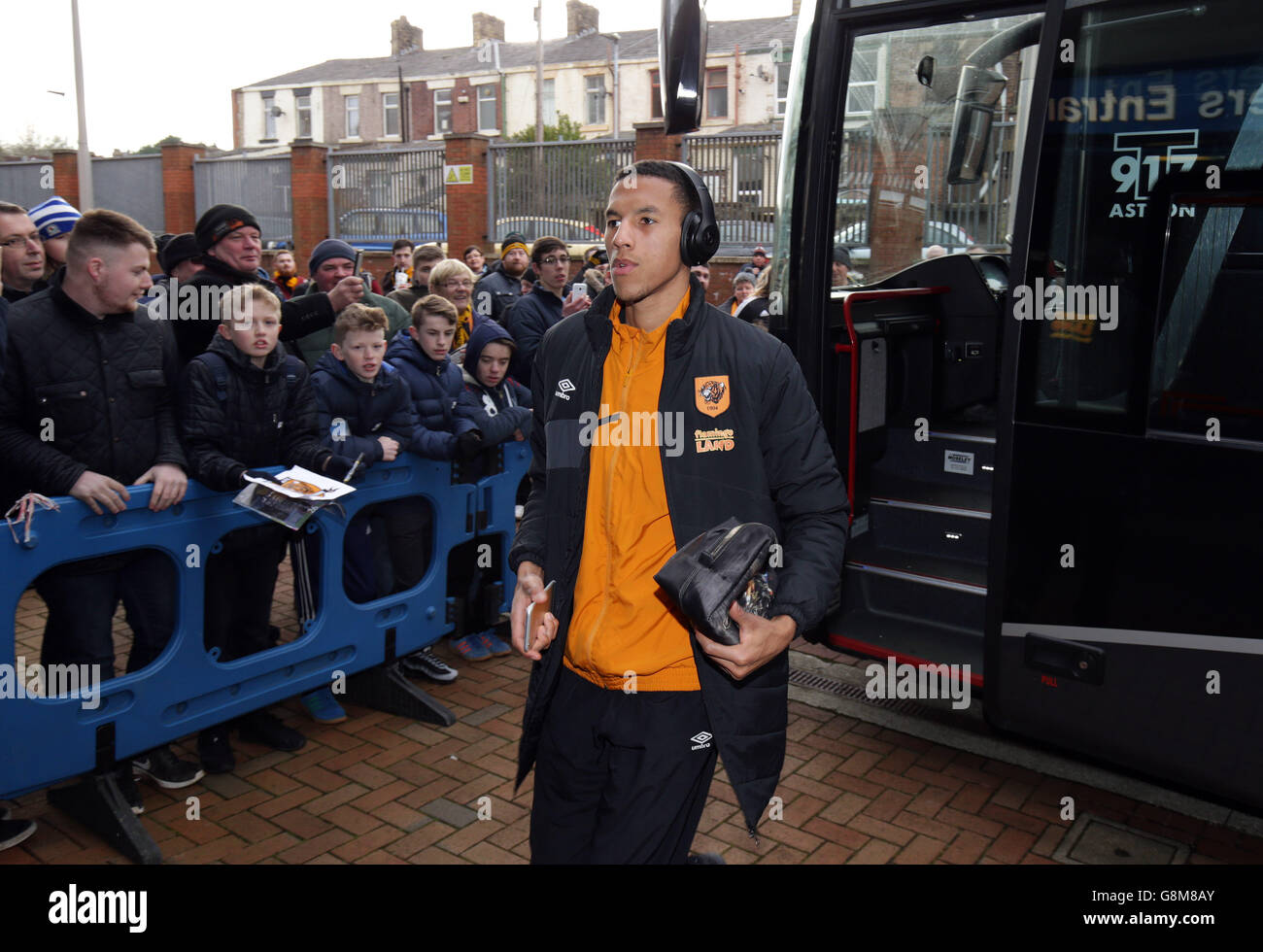Hull City's Isaac Hayden makes his way into the ground before the Sky ...