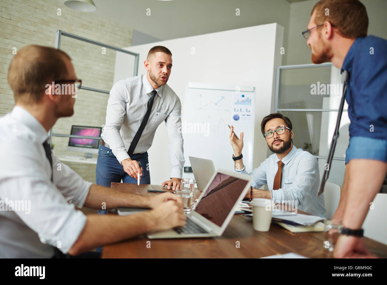 Debating team hi-res stock photography and images - Alamy