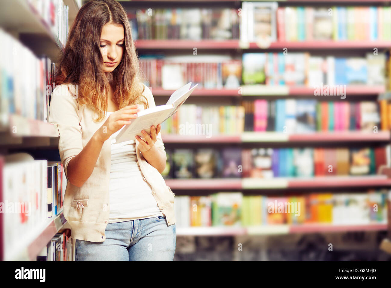 Reading at break Stock Photo - Alamy
