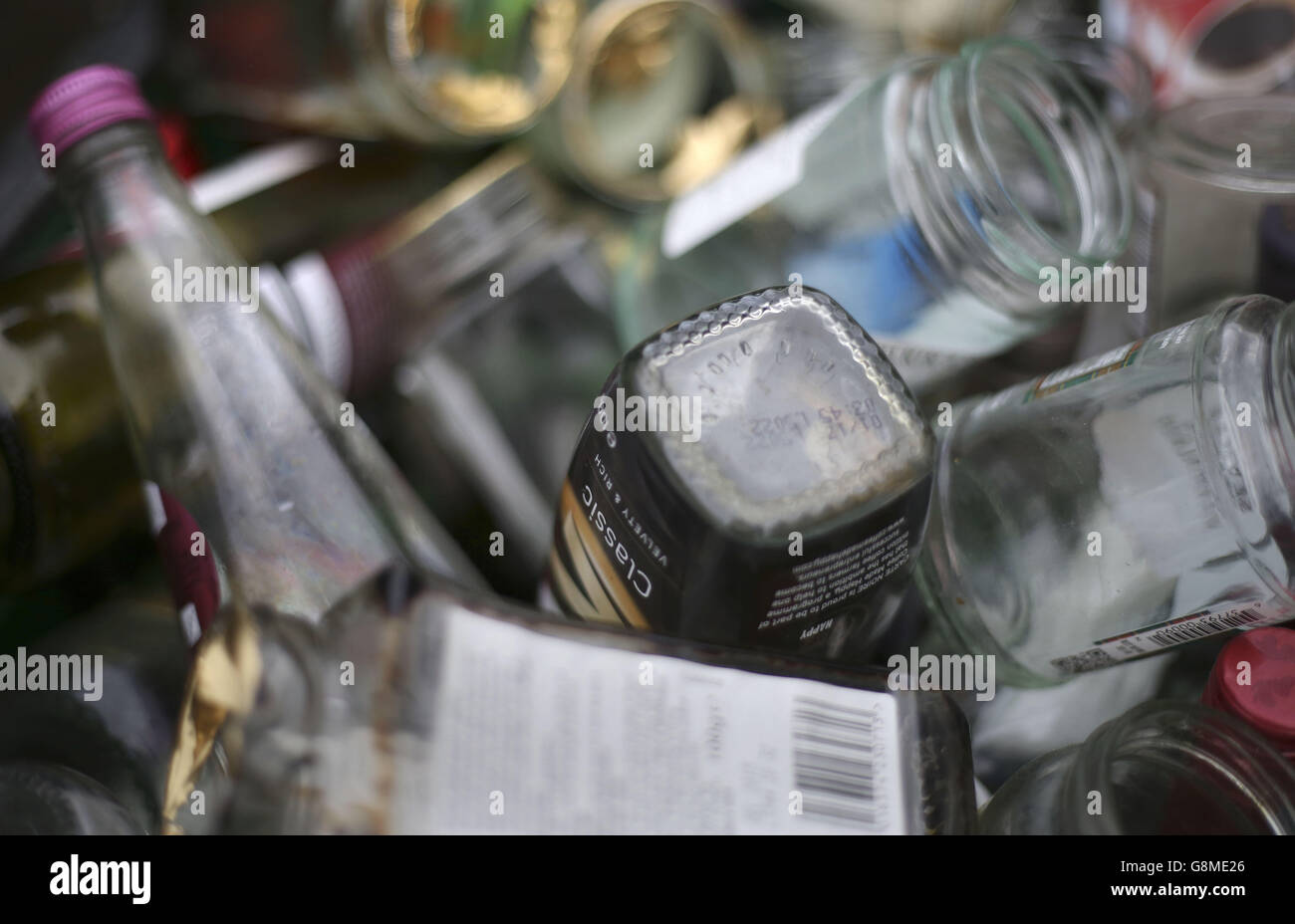 News environment recycle hi-res stock photography and images - Alamy