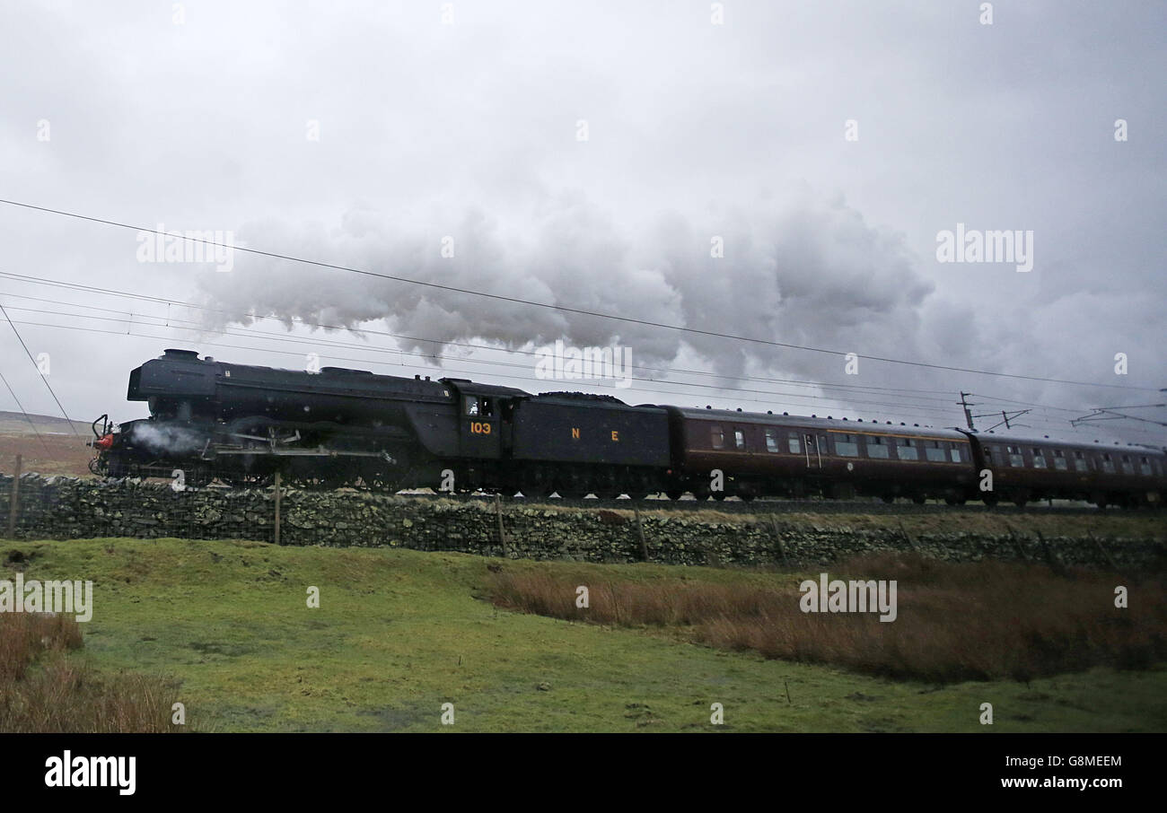 Flying scotsman traveling hi-res stock photography and images - Alamy