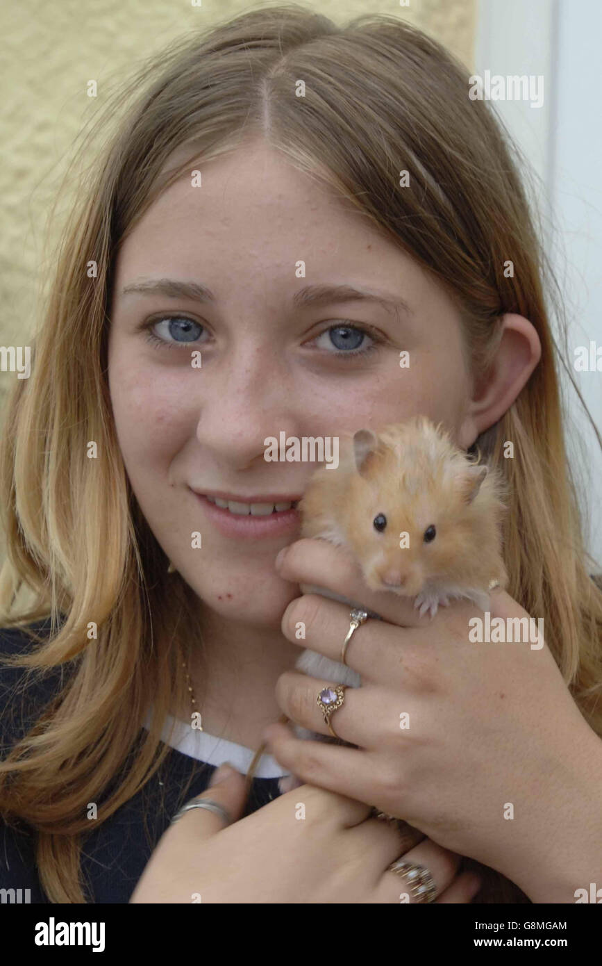 Sarah Ash, 14 with her hamster 'Elvis' that powers her brother's ...