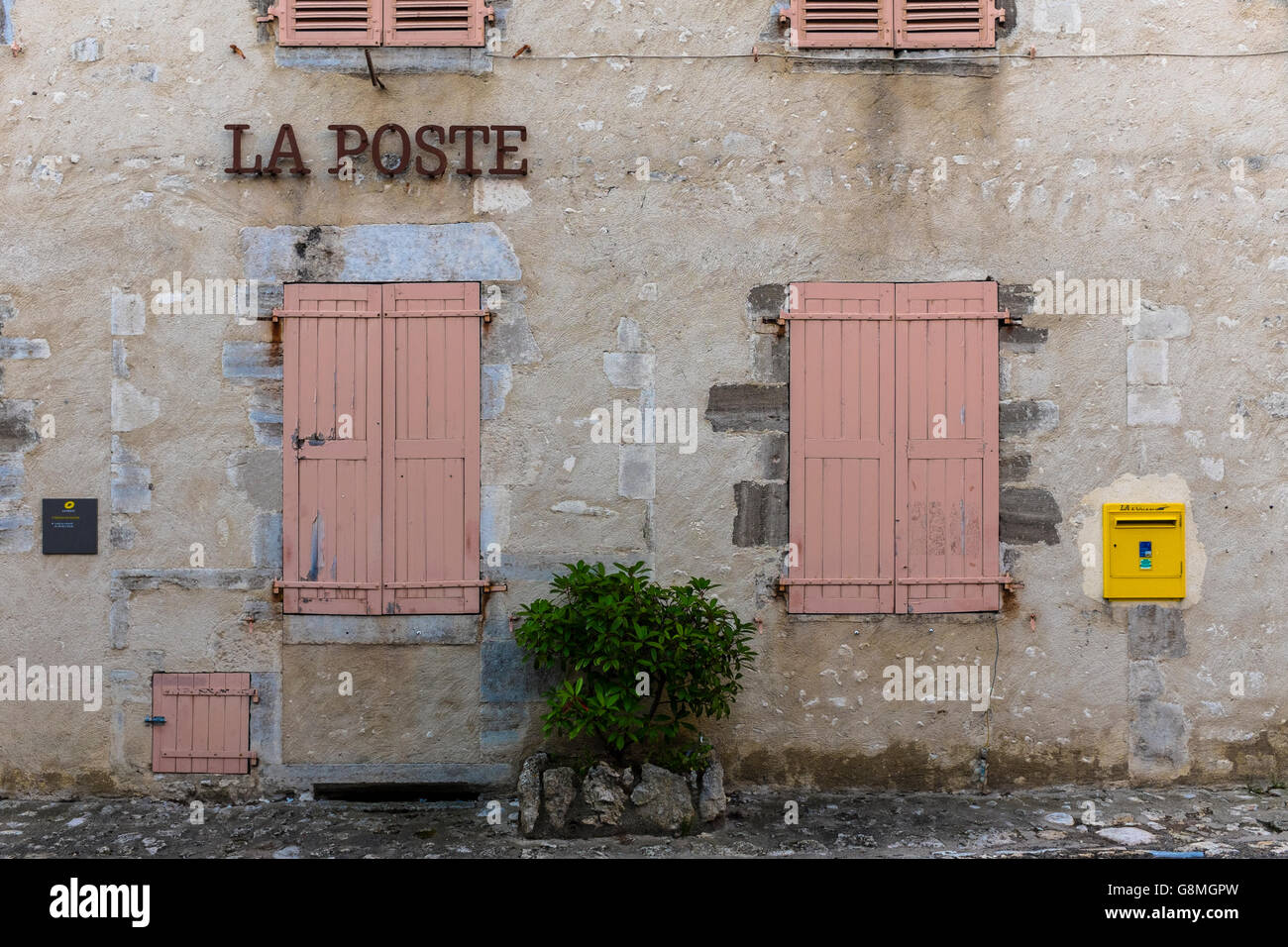 Medieval post office hi-res stock photography and images - Alamy