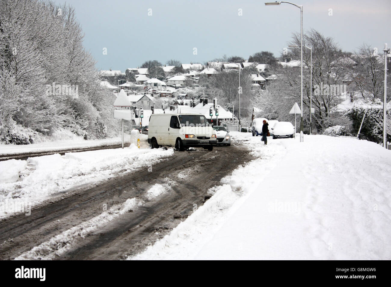 Van stuck in snow hi-res stock photography and images - Alamy
