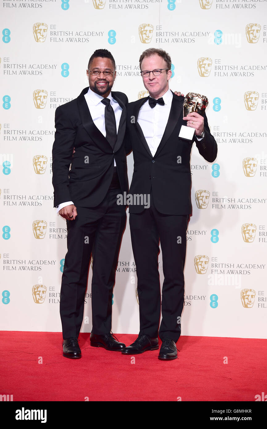 Cuba Gooding, Jr. presents Tom McCarthy with the BAFTA for Original Screenplay (Spotlight) in ...