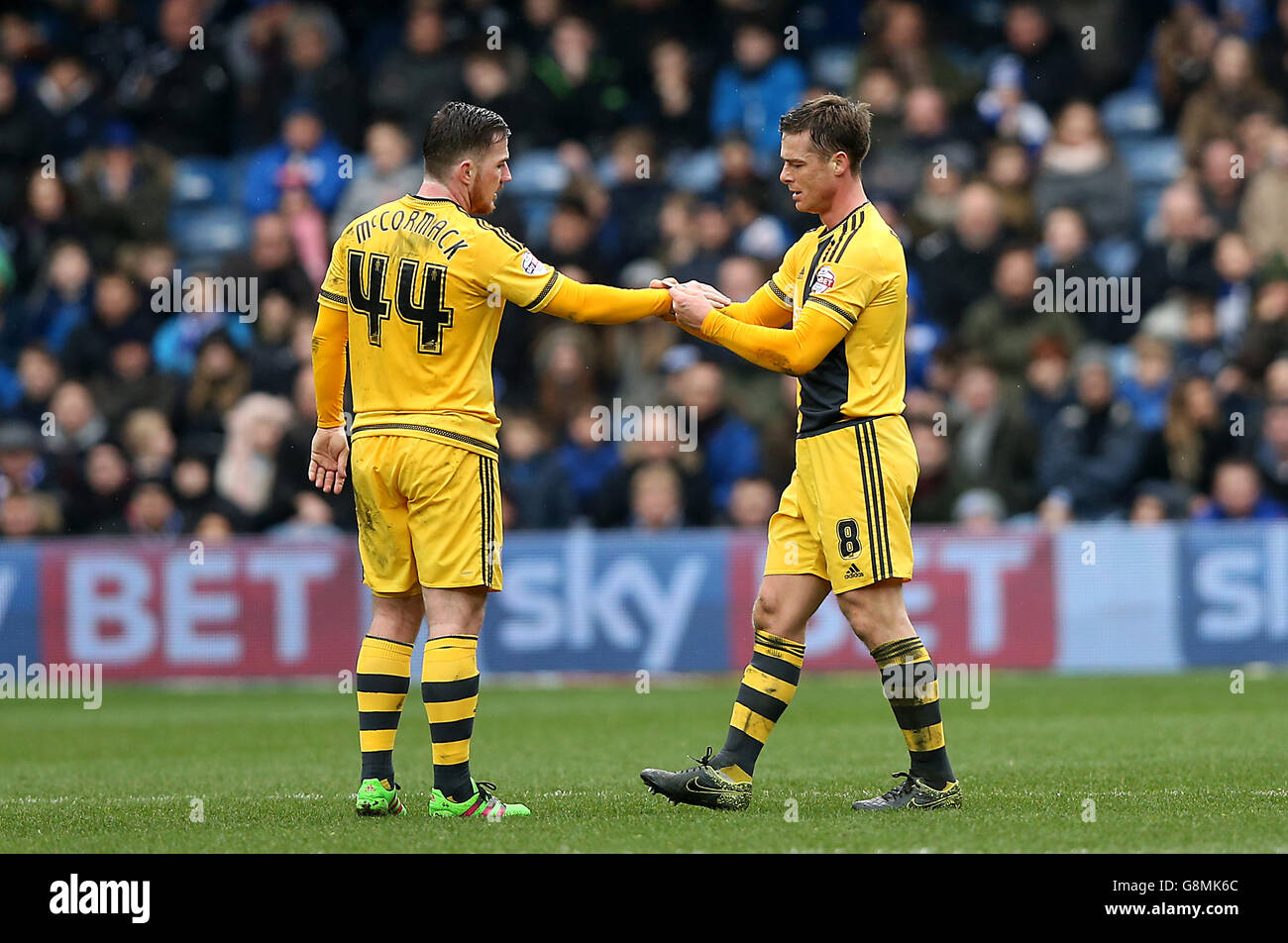 Ross mccormack fulham hi-res stock photography and images - Alamy