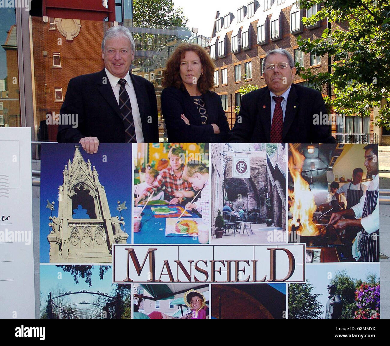 A delegation of (from the left) Executive Mayor of Mansfield Tony ...