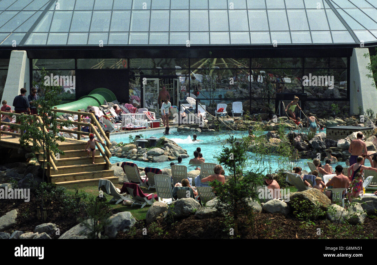 Center parcs swimming hi-res stock photography and images - Alamy