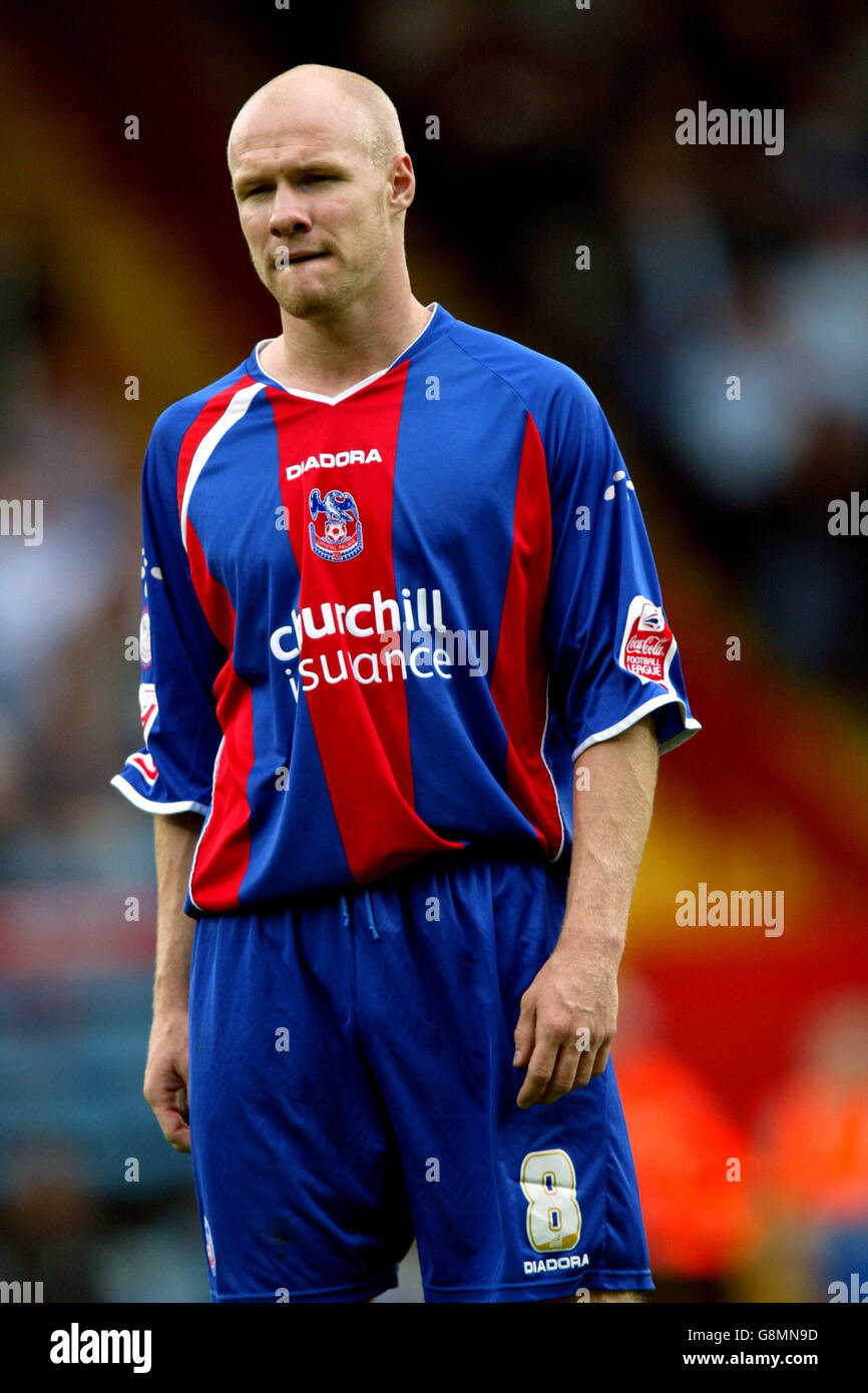 Andy johnson crystal palace hi-res stock photography and images - Alamy