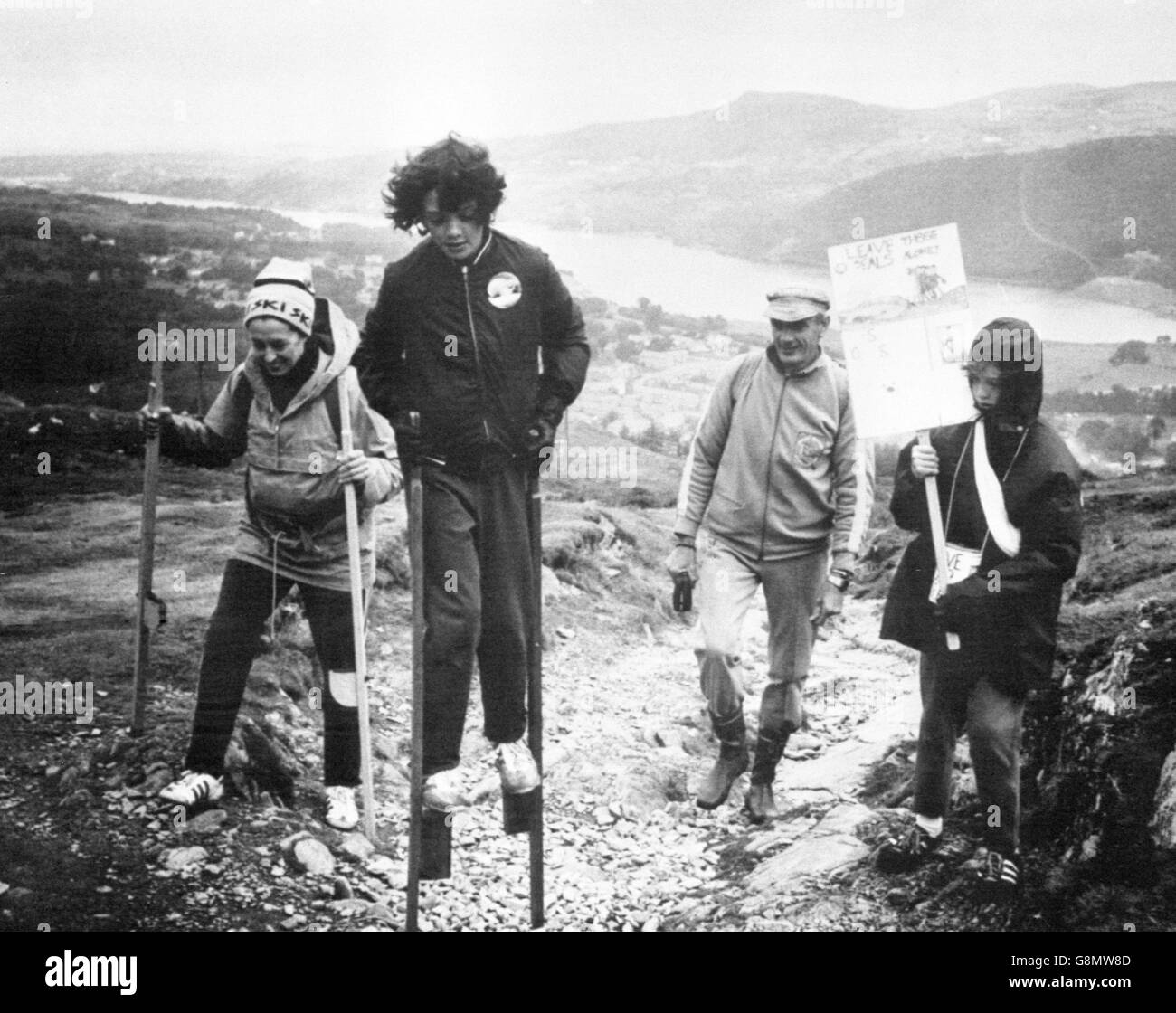 Emma Disley, 12, makes her way up rocky Snowdon on stilts to raise ...