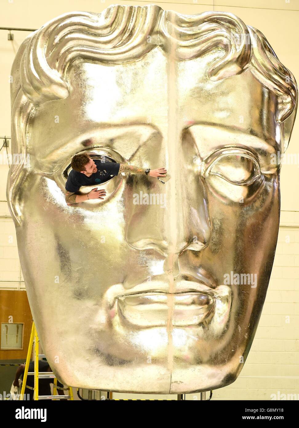 Bafta awards opera house the stage hi-res stock photography and images ...