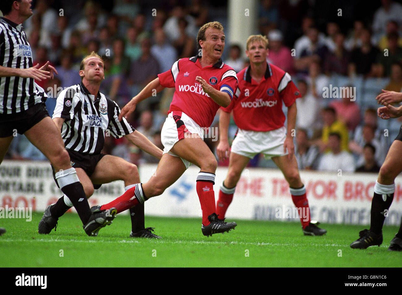 Andy peake charlton hi-res stock photography and images - Alamy