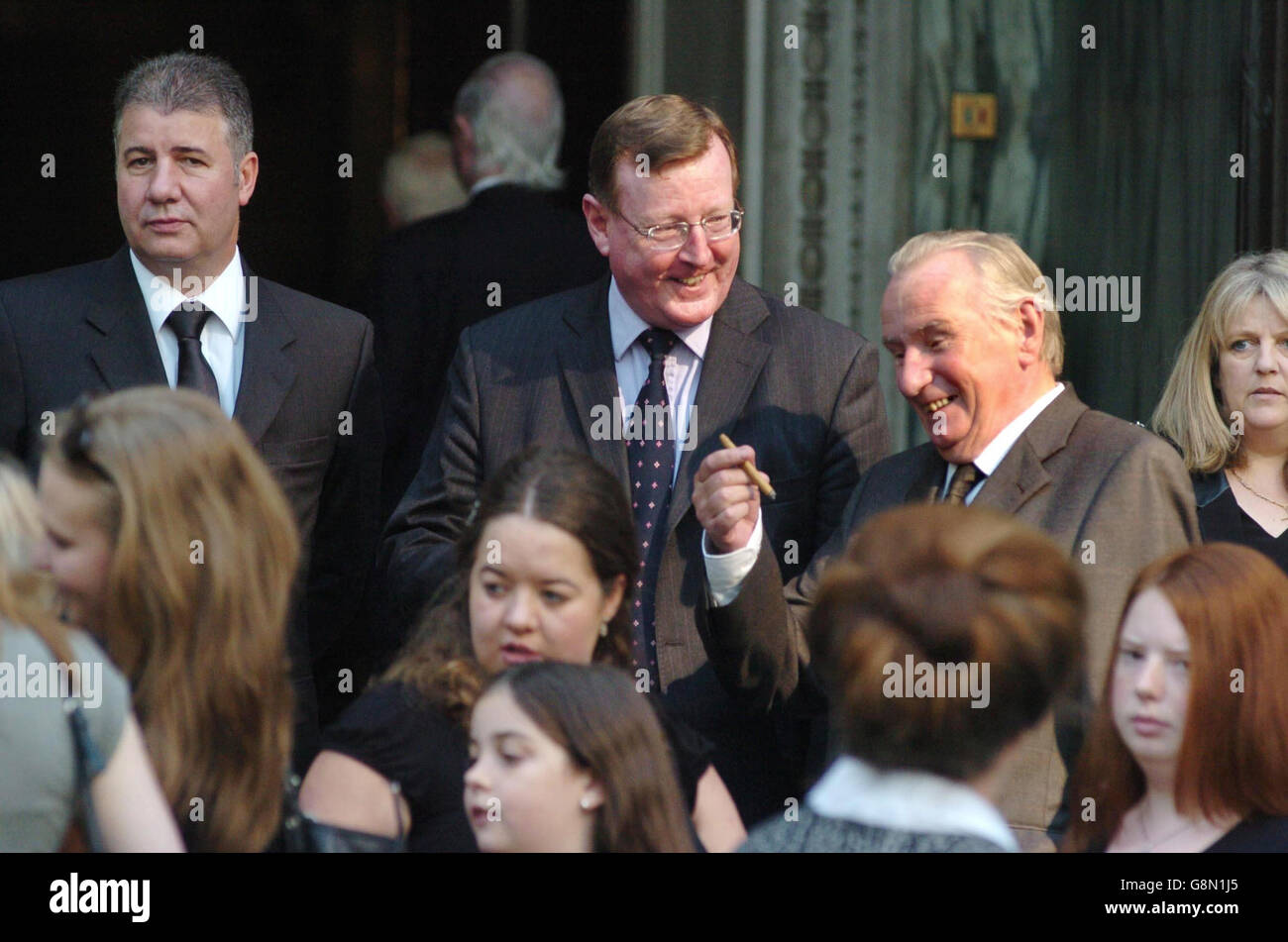 David trimble funeral hi-res stock photography and images - Alamy