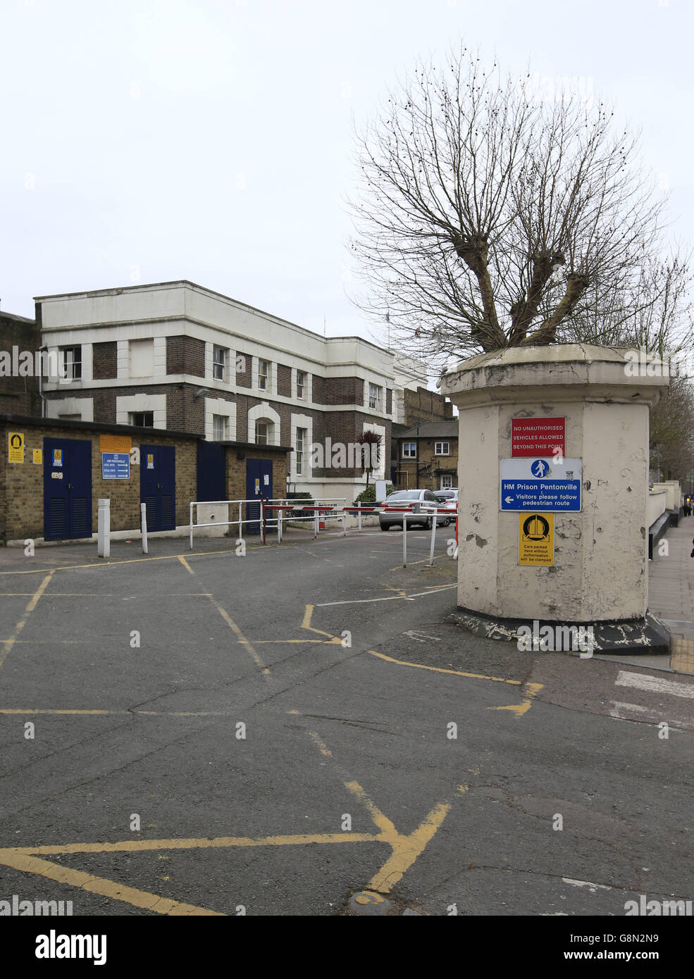 A general view of pentonville prison hi-res stock photography and ...