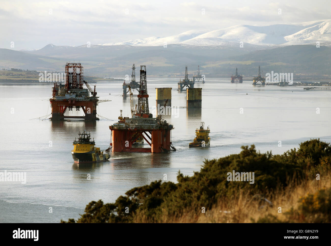 Oil rigs in Cromarty Firth Stock Photo - Alamy