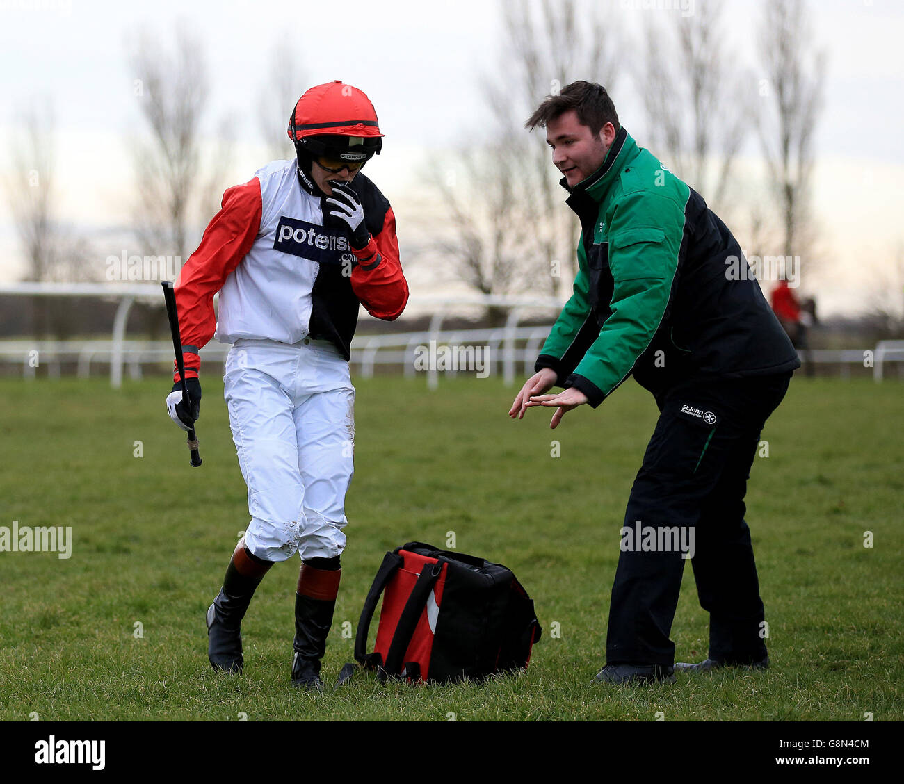 Jockey victoria pendleton fakenham racecourse hi-res stock photography ...