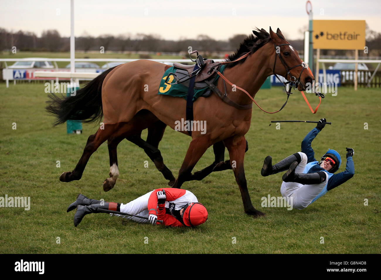 Jockey victoria pendleton fakenham racecourse hi-res stock photography ...