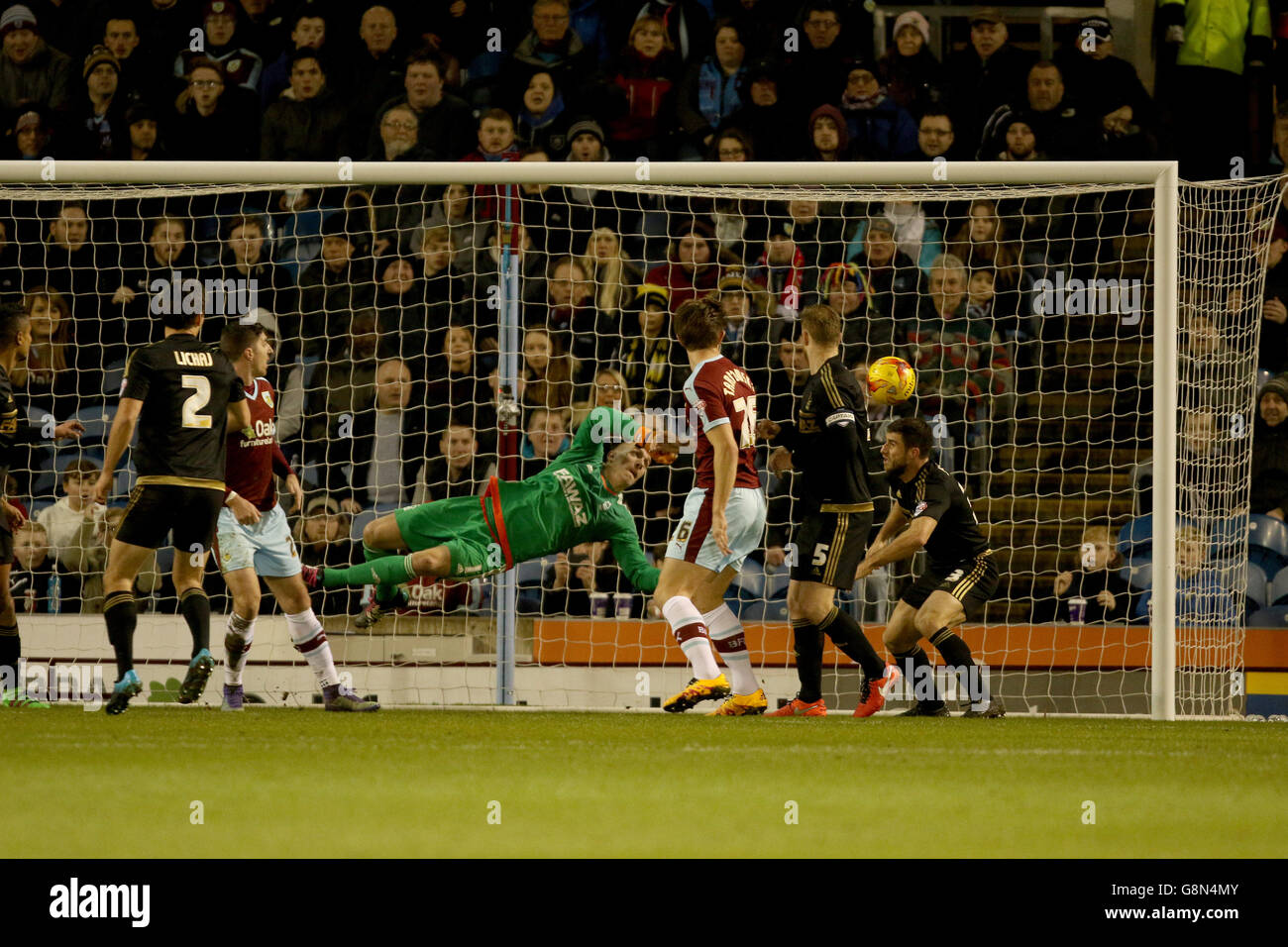 Nottingham Forest goalkeeper Dorus de Vries saves a shot Stock Photo ...