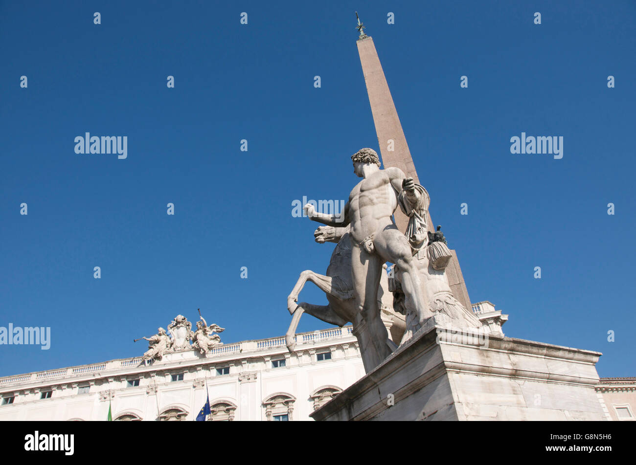 Quirinal Obelisk in front of Palazzo del Quirinale, Rome, Lazio, Italy ...