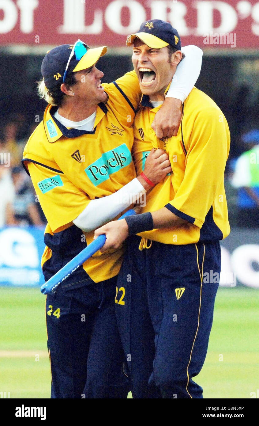 Hampshire's Kevin Pietersen (R) and Christopher Tremlett celebrate ...