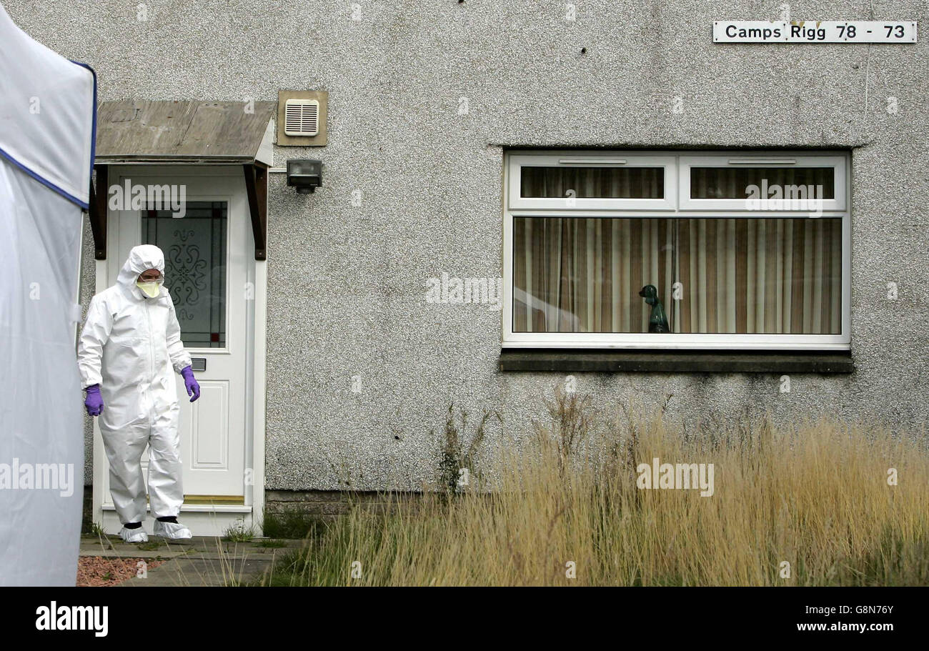 Forensic police seen in hi-res stock photography and images - Alamy