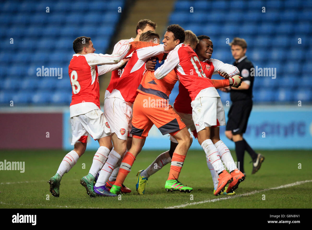 Arsenal celebrate winning fa cup hi-res stock photography and images ...