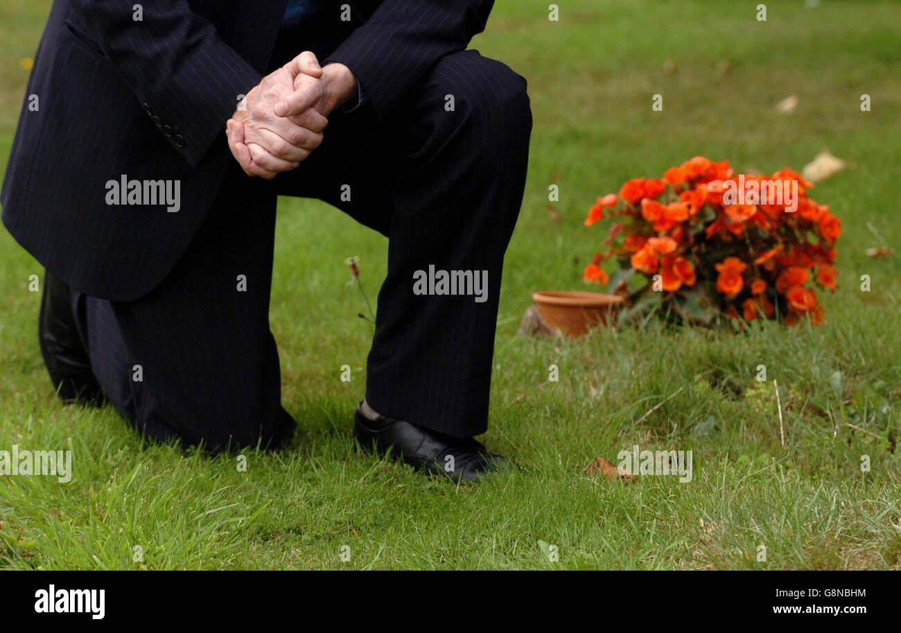 POLICE Grave 5 Stock Photo - Alamy