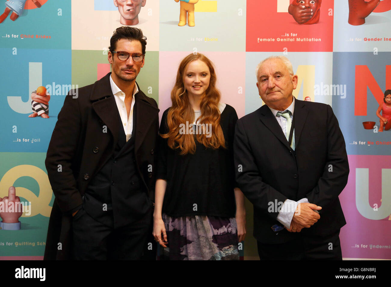 Lord bird big issue hi-res stock photography and images - Alamy