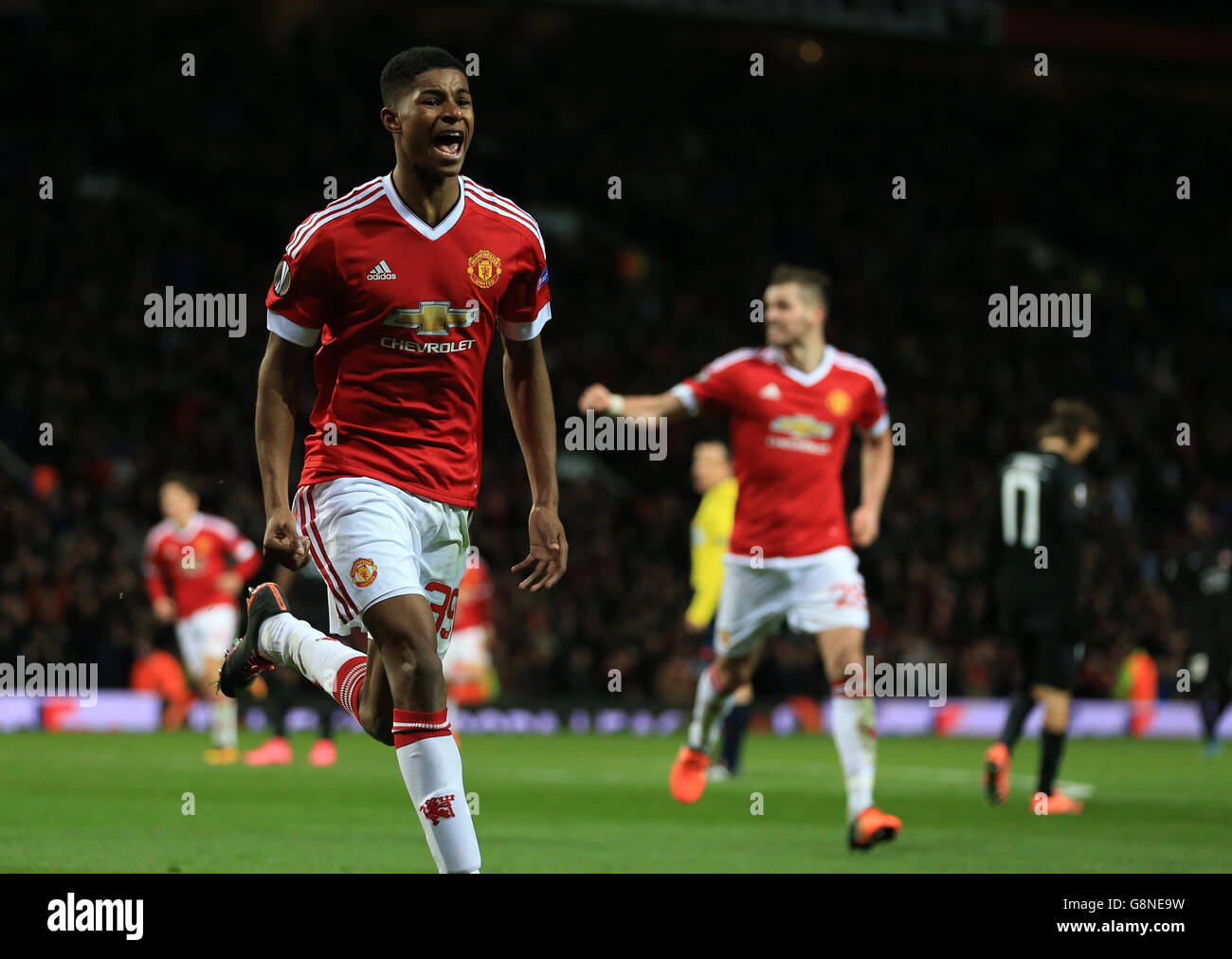 Soccer football thirty two 2nd man utd mid length half celebration hi ...