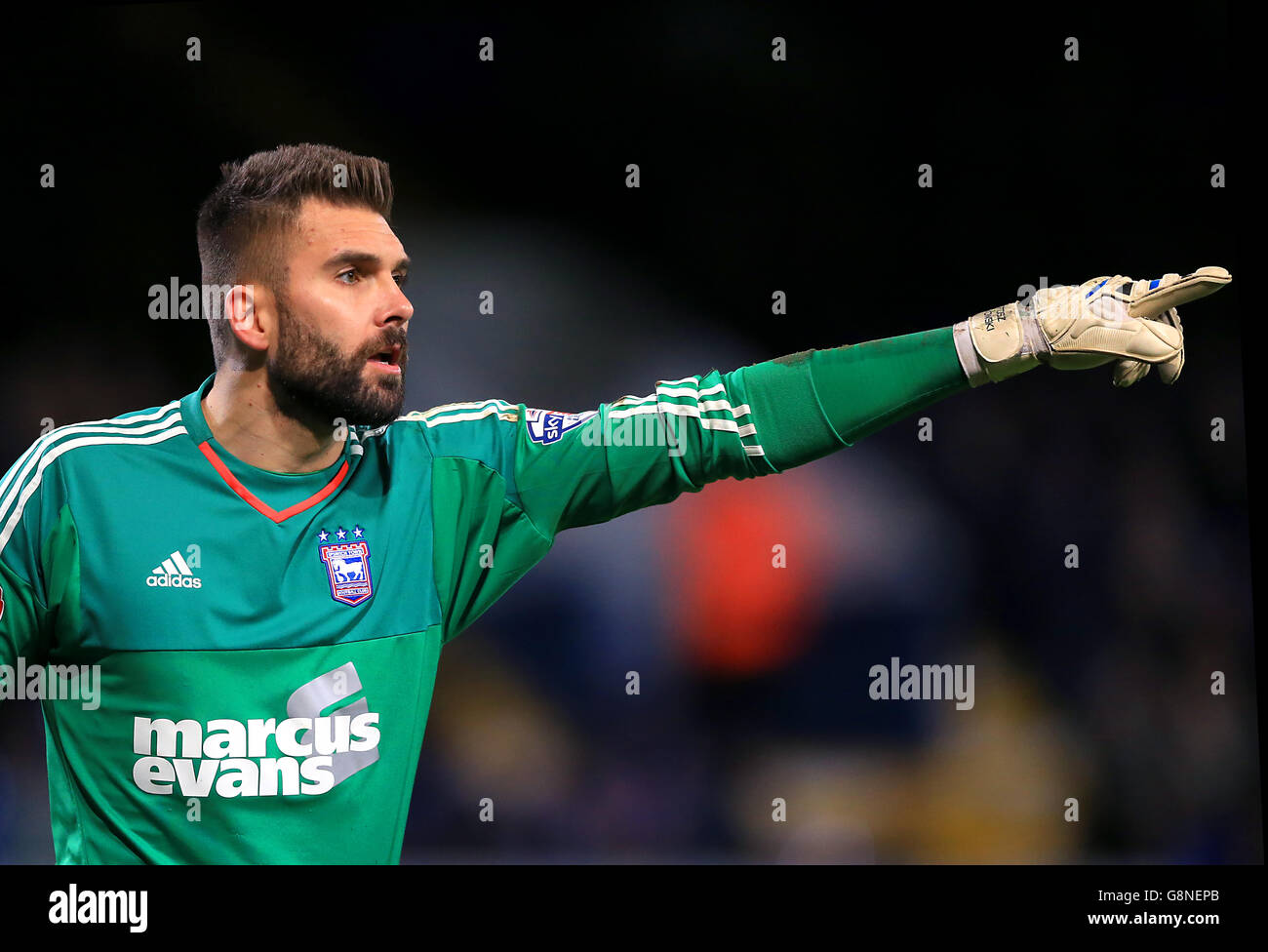 Ipswich town goalkeeper dean gerken hi-res stock photography and images ...