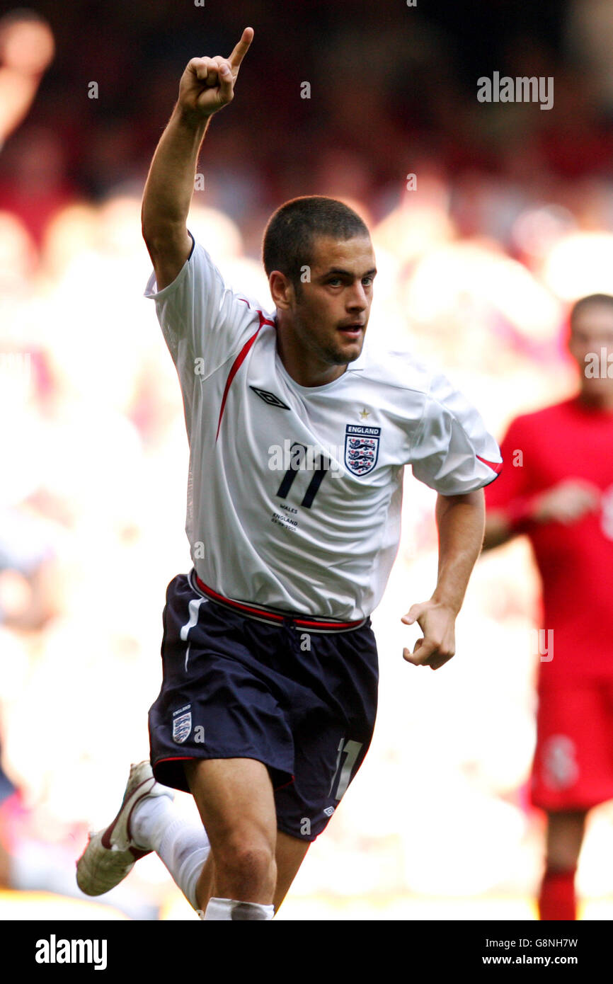 Englands joe cole celebrates scoring hi-res stock photography and ...