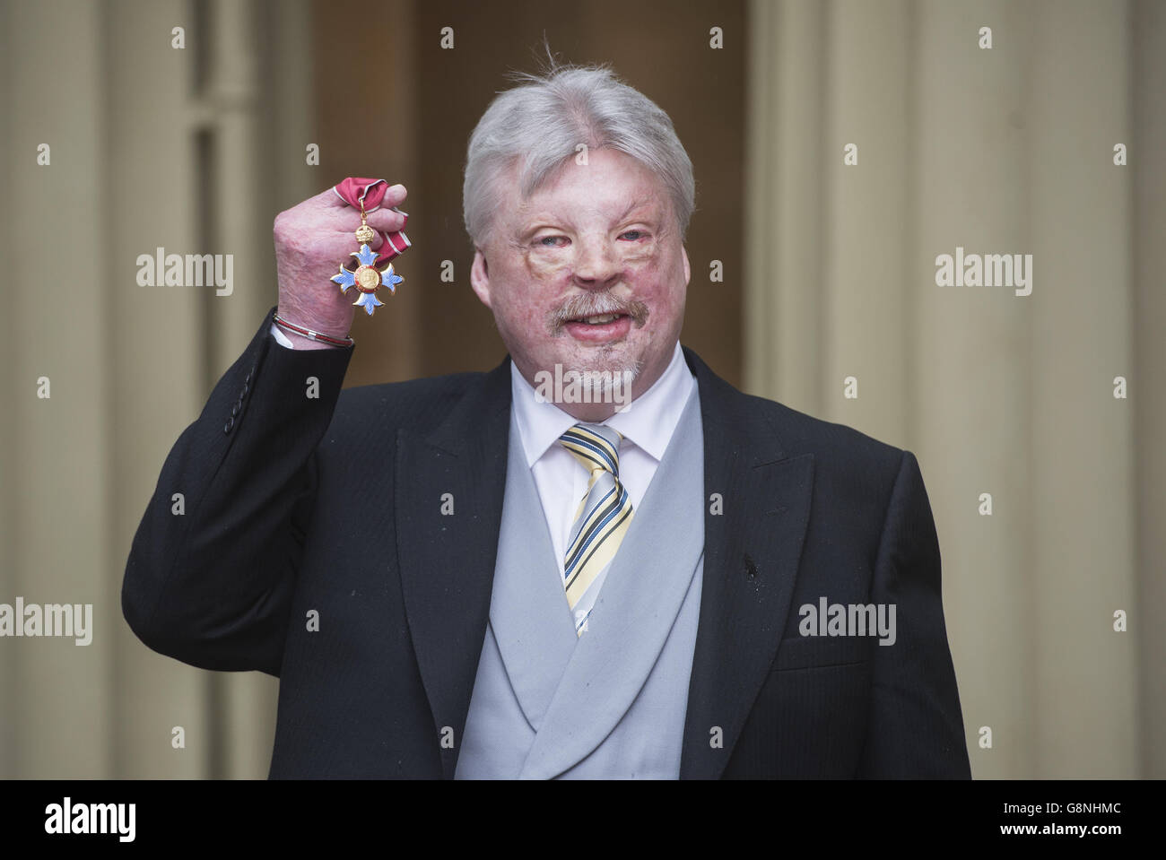 Simon Weston, the Falklands veteran who overcame horrific facial ...