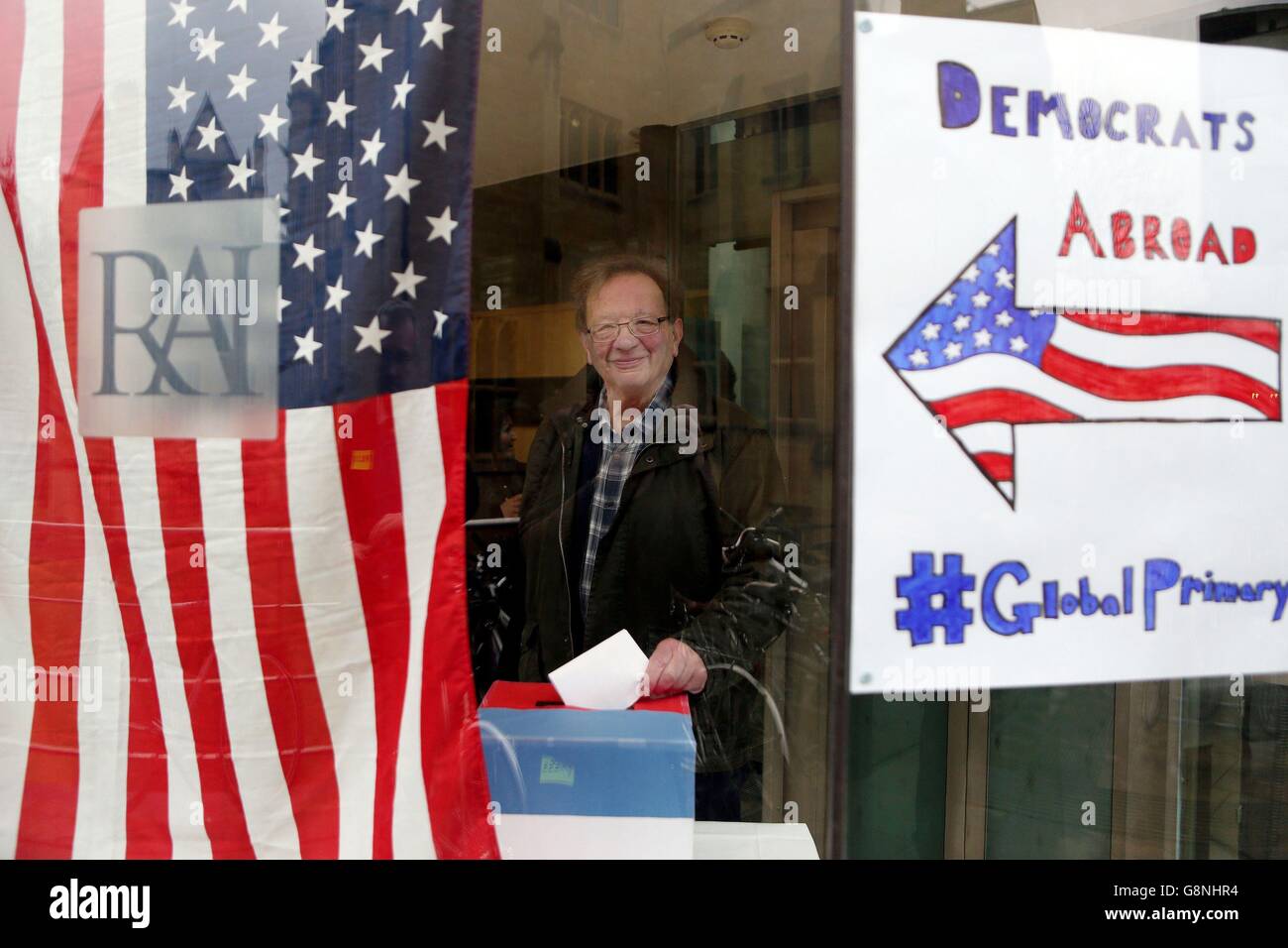 Oxford resident Larry Sanders, the brother of Bernie Sanders, casts his ...