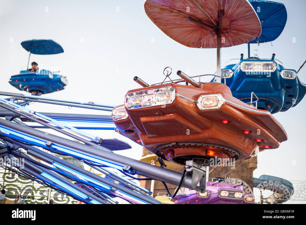 Funfair attraction hi-res stock photography and images - Alamy