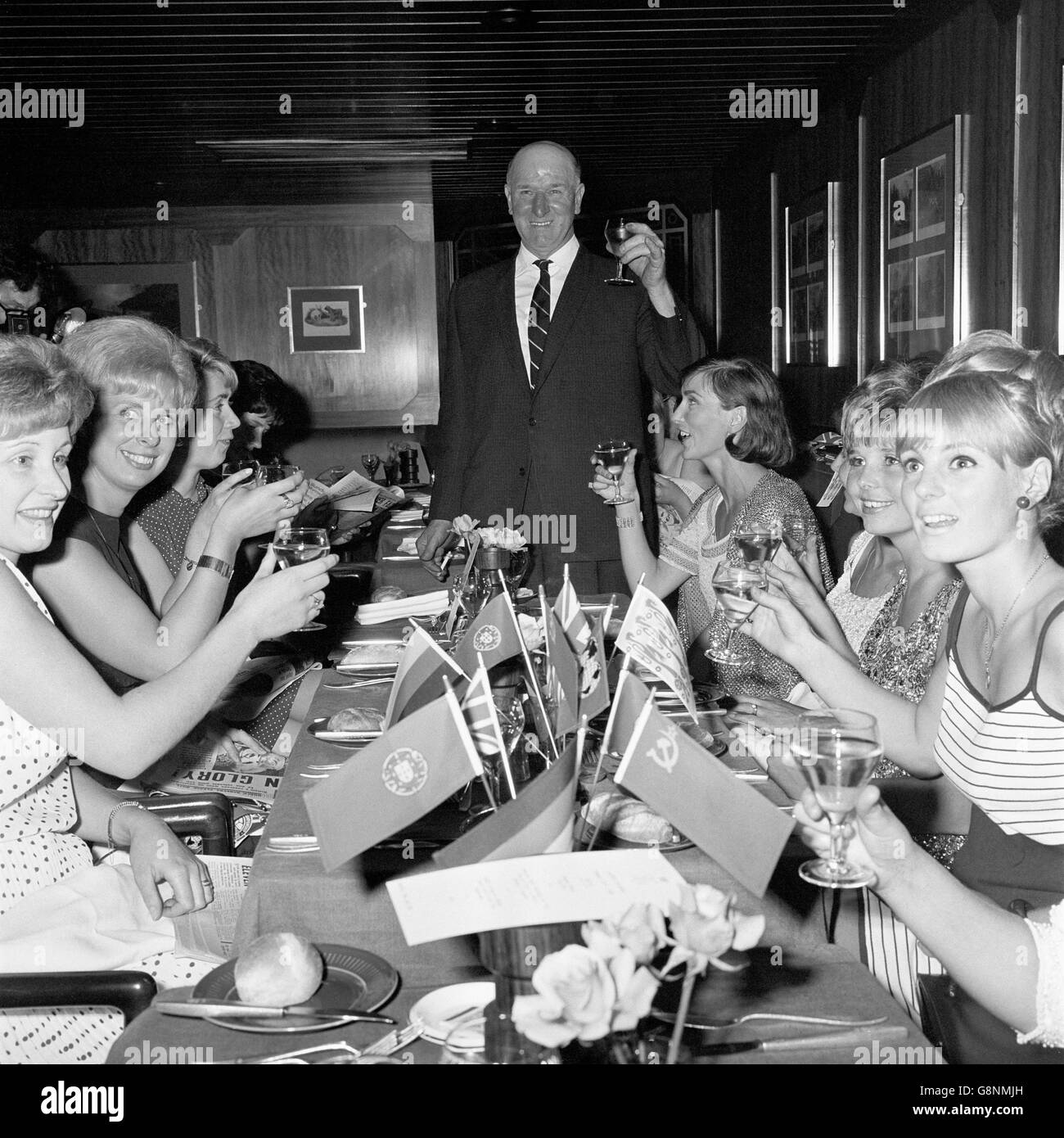 1966 england football world cup dinner hi-res stock photography and ...