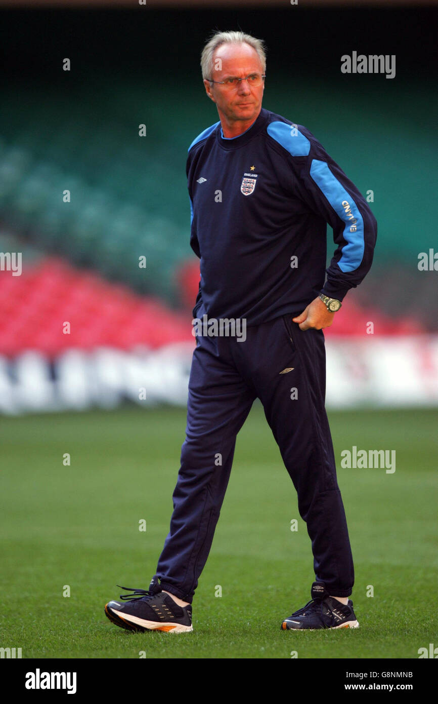 England manager Sven Goran Eriksson watches his team warm up during a ...