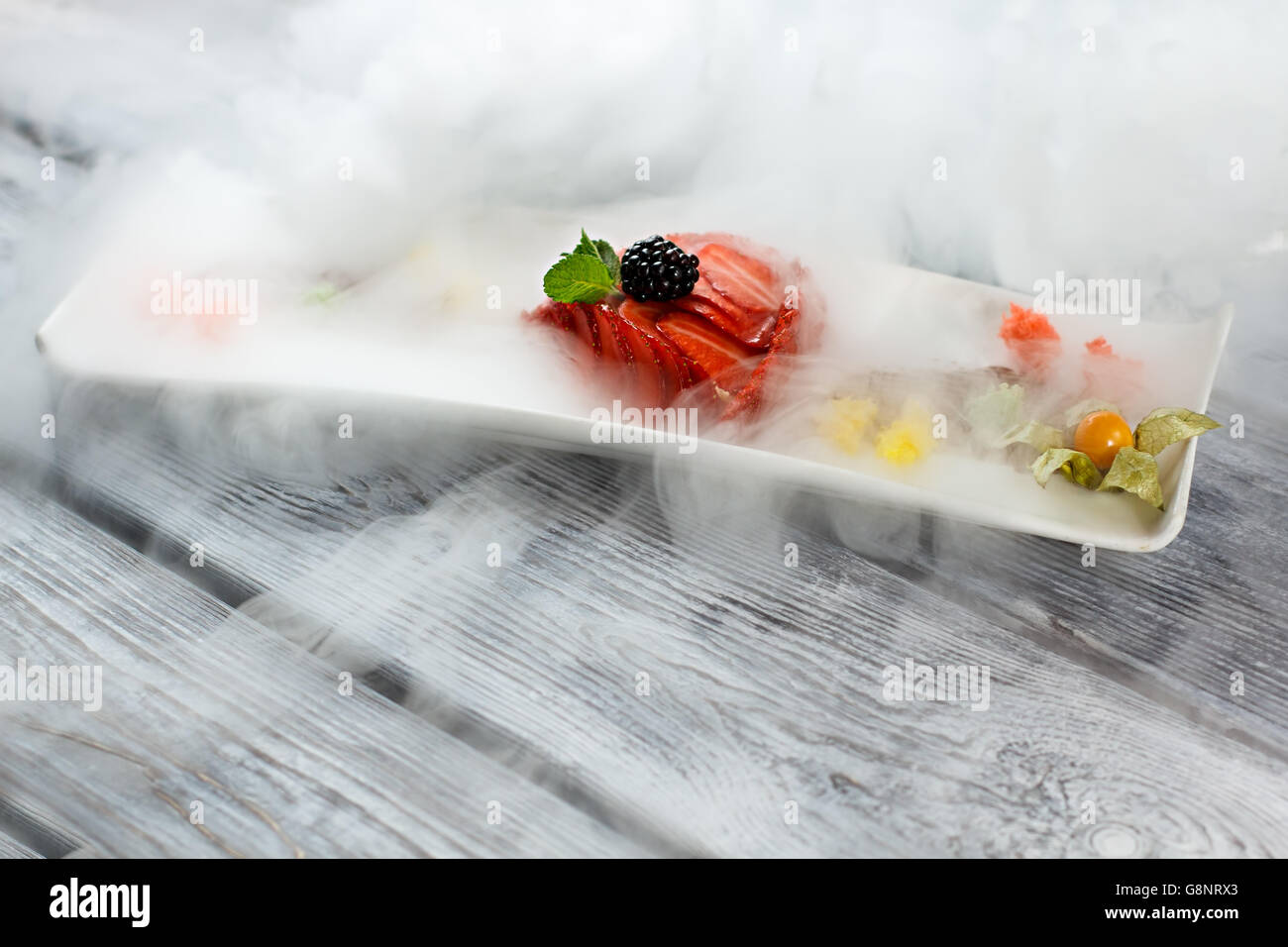 Smoke food hi-res stock photography and images - Alamy