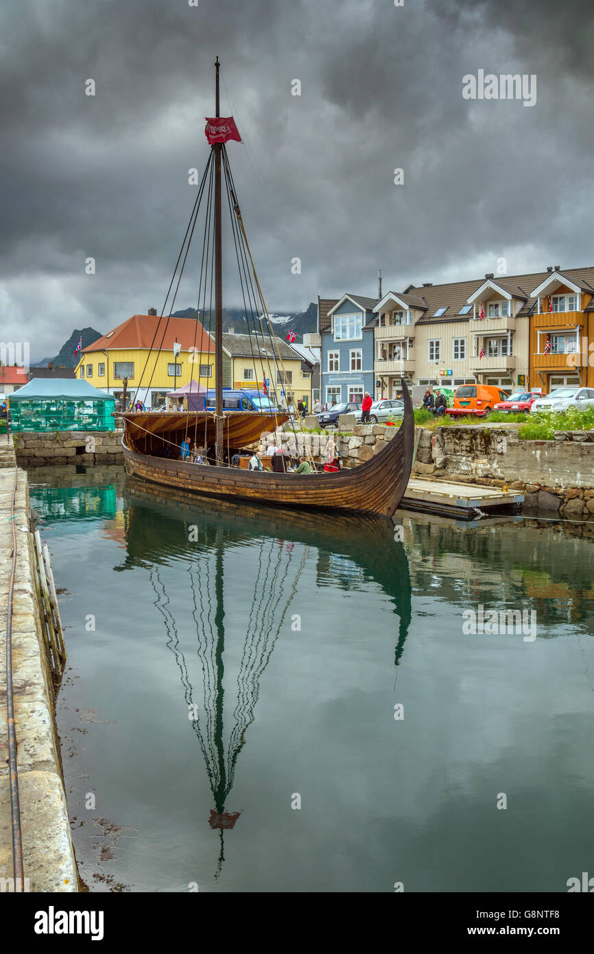 Lofoten islands norway ship hi-res stock photography and images - Alamy