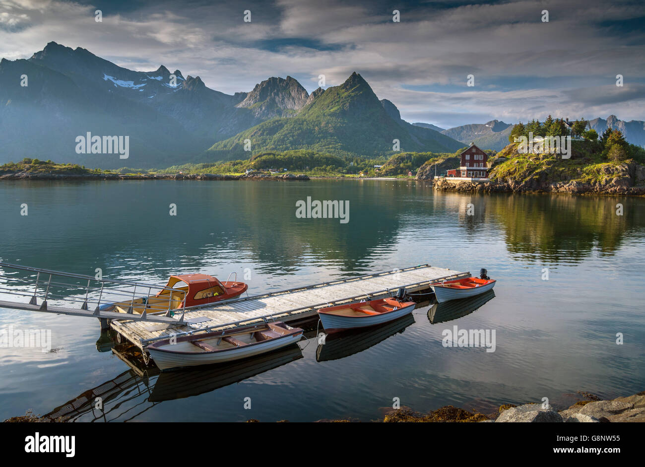 Orsvagvaer, Sandvik camping areas, Lofoten, Arctic Norway Stock Photo ...