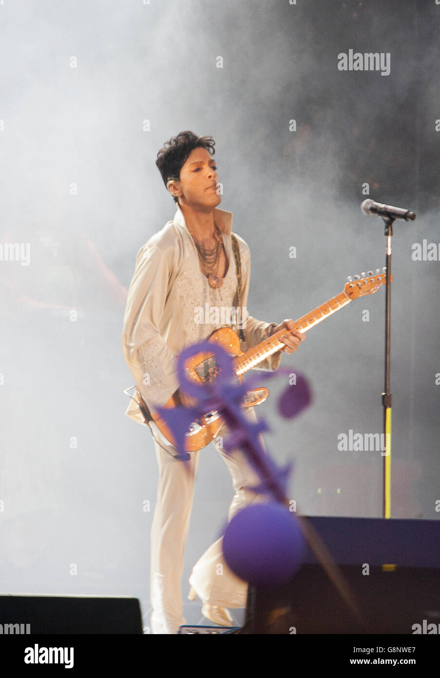 In Focus: Musician Prince Dies At 57 21 Apr 2016 Images Taken Hop Farm ...