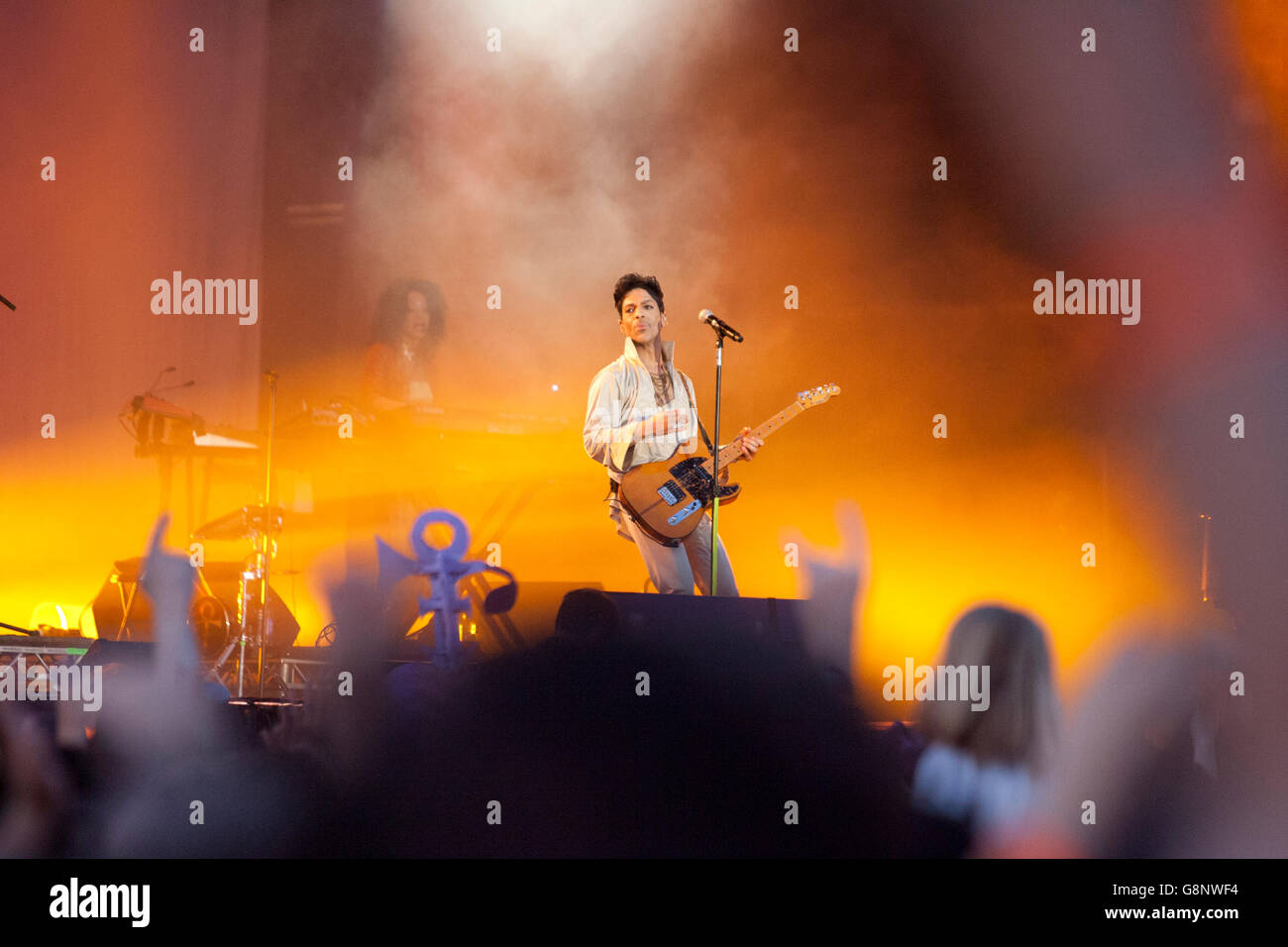 In Focus: Musician Prince Dies At 57 21 Apr 2016 Images Taken Hop Farm ...