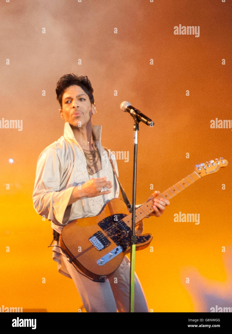 Prince musician hi-res stock photography and images - Alamy