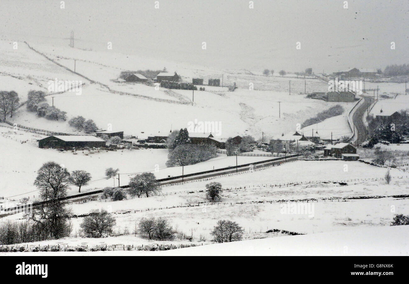 Heavy snow in denshaw hi-res stock photography and images - Alamy