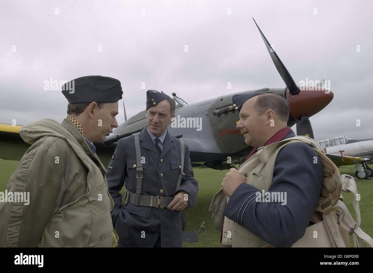 Carl launchbury chris grice from ops 39 45 raf living history hi-res ...