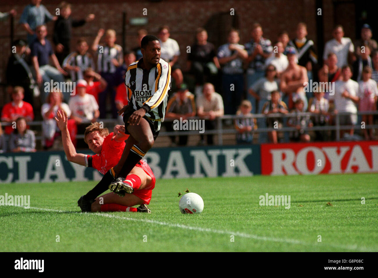 Soccer fa barclays division one notts county v nottingham forest hi-res ...